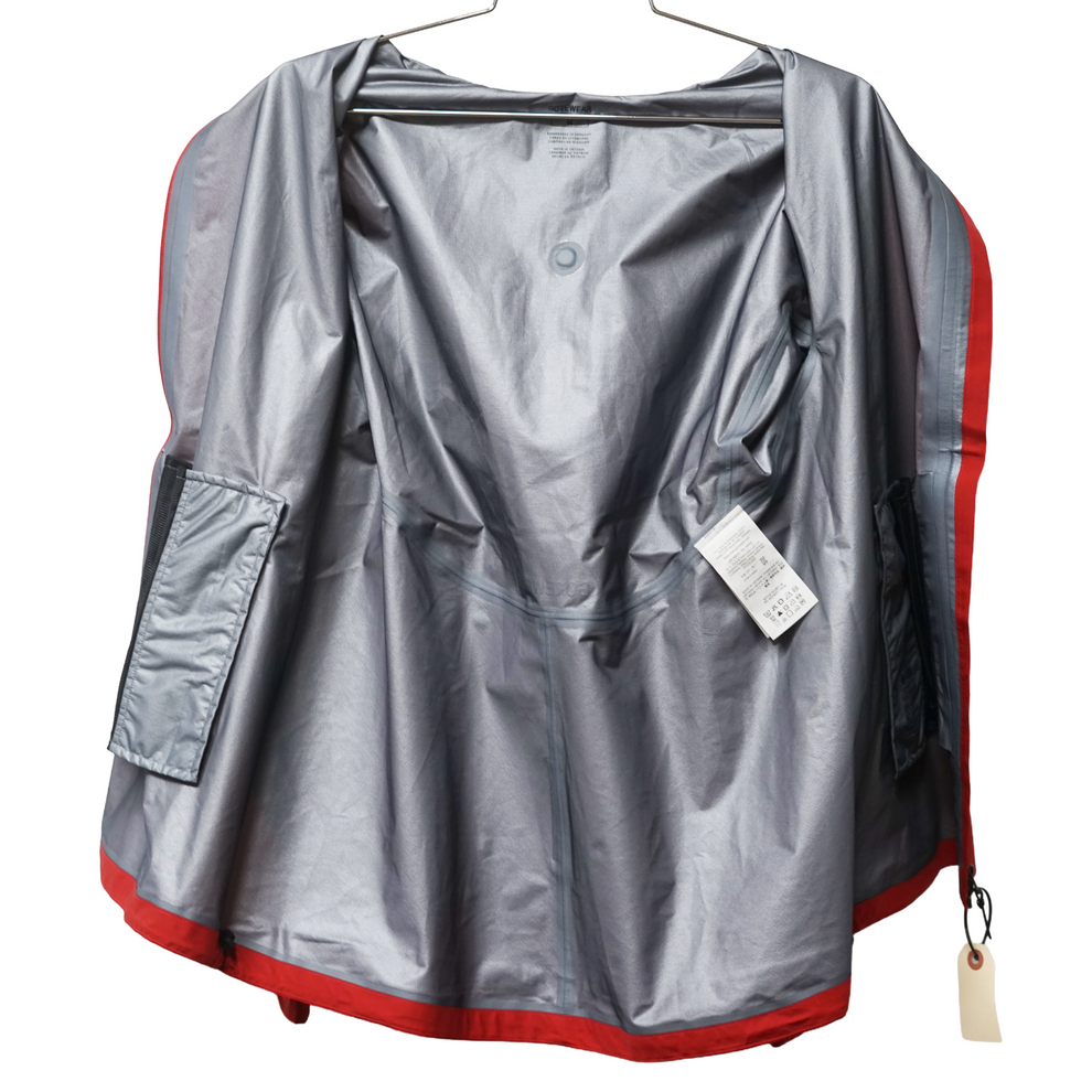 Gorewear Concurve GORE-TEX Jacket - Women's (M) – The Gear Room